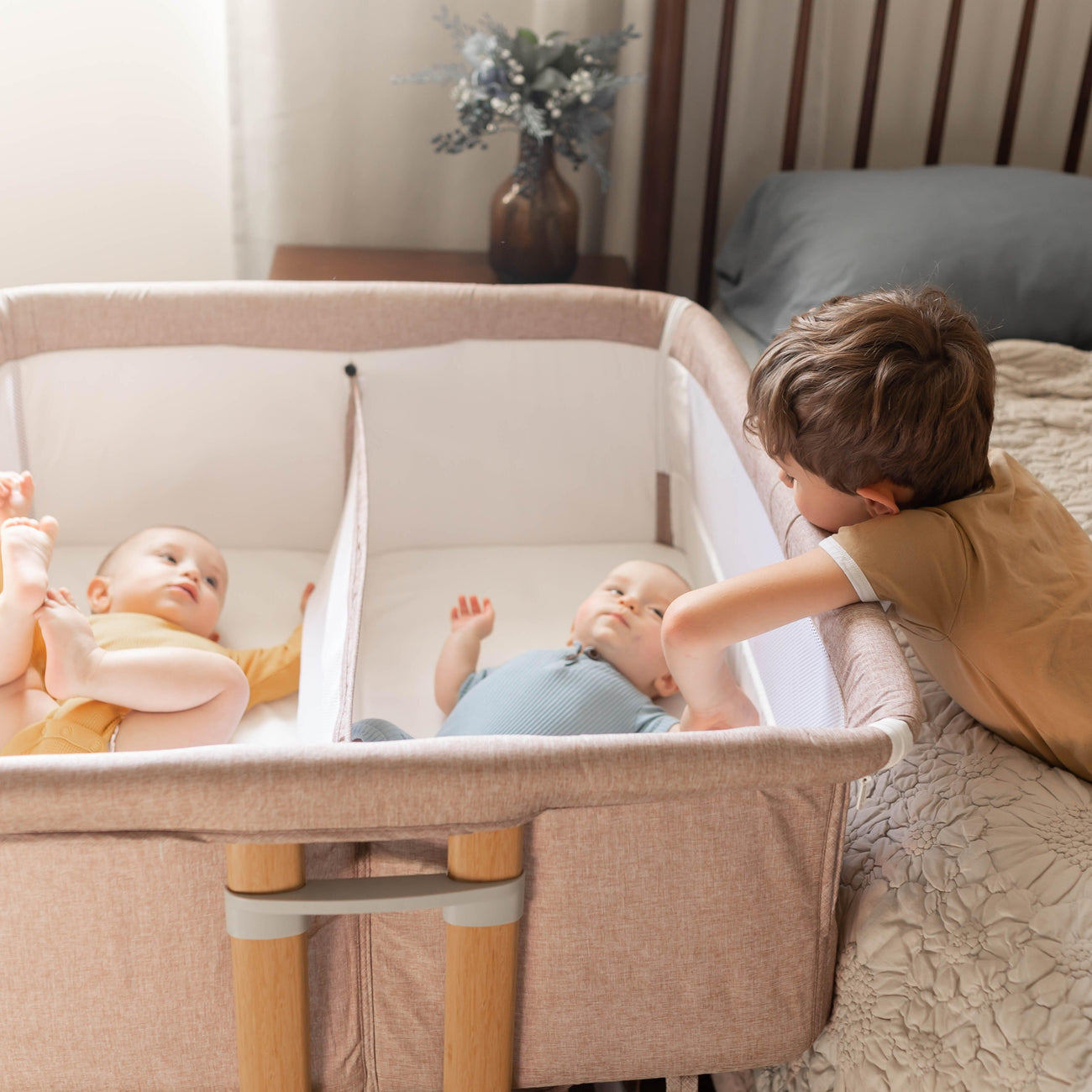 HARPPA DuoHarbor Twins Bassinet Bedside Sleeper with Wheels | Safe ...
